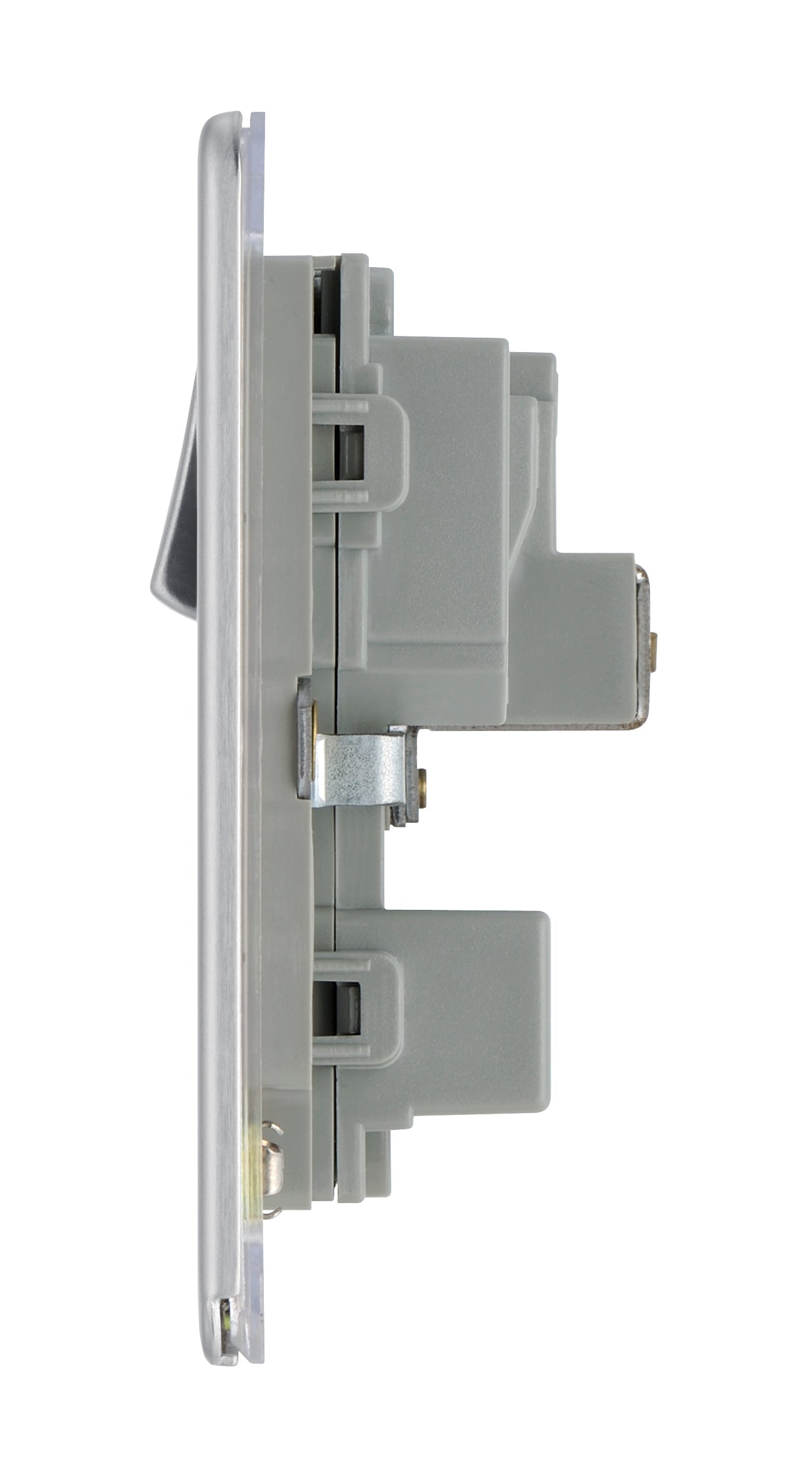 British General | FBS99G | Flatplate Screwless 15A Switched Socket Bru ...